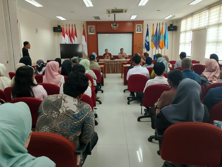 Brosur – Website Official UT Medan